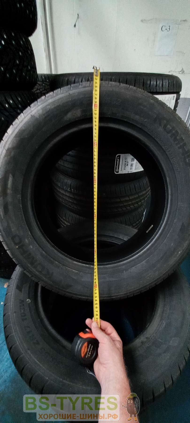 Kumho Ecsta HS52 235/55 R17 103W купить в Москве, летняя шина - цены в ...